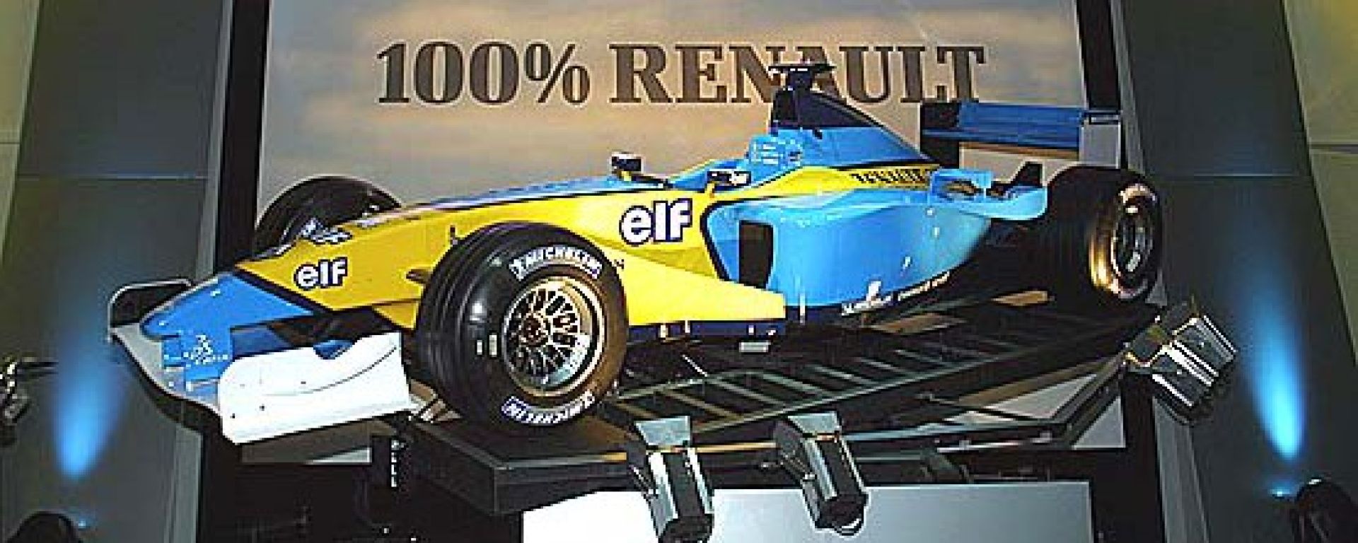 F1 2002: Renault R202 - MotorBox