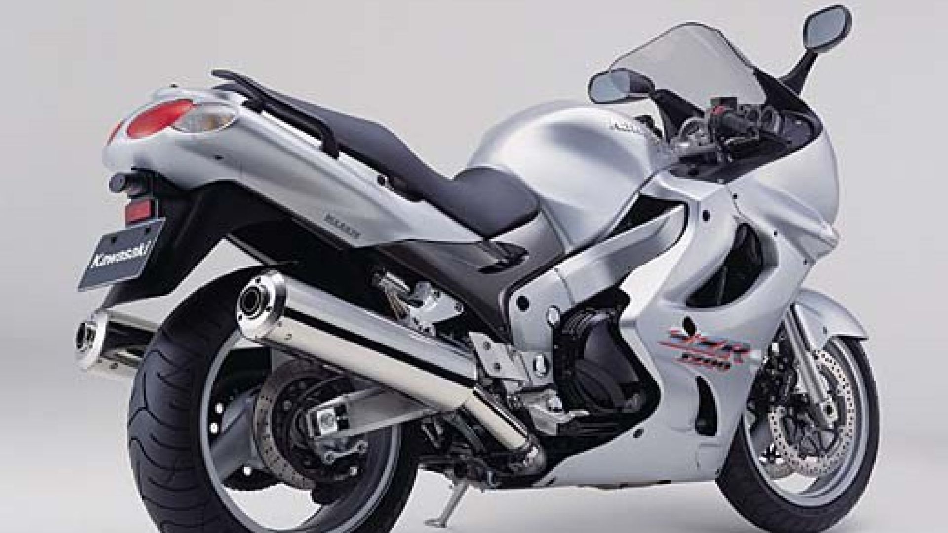 Kawasaki ZZR 1200 - MotorBox