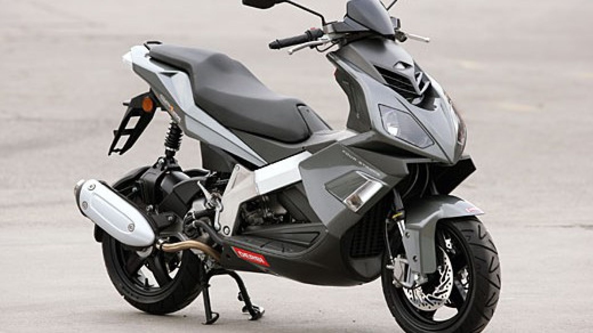 Prova: Derbi GP1 125 & 250 - MotorBox