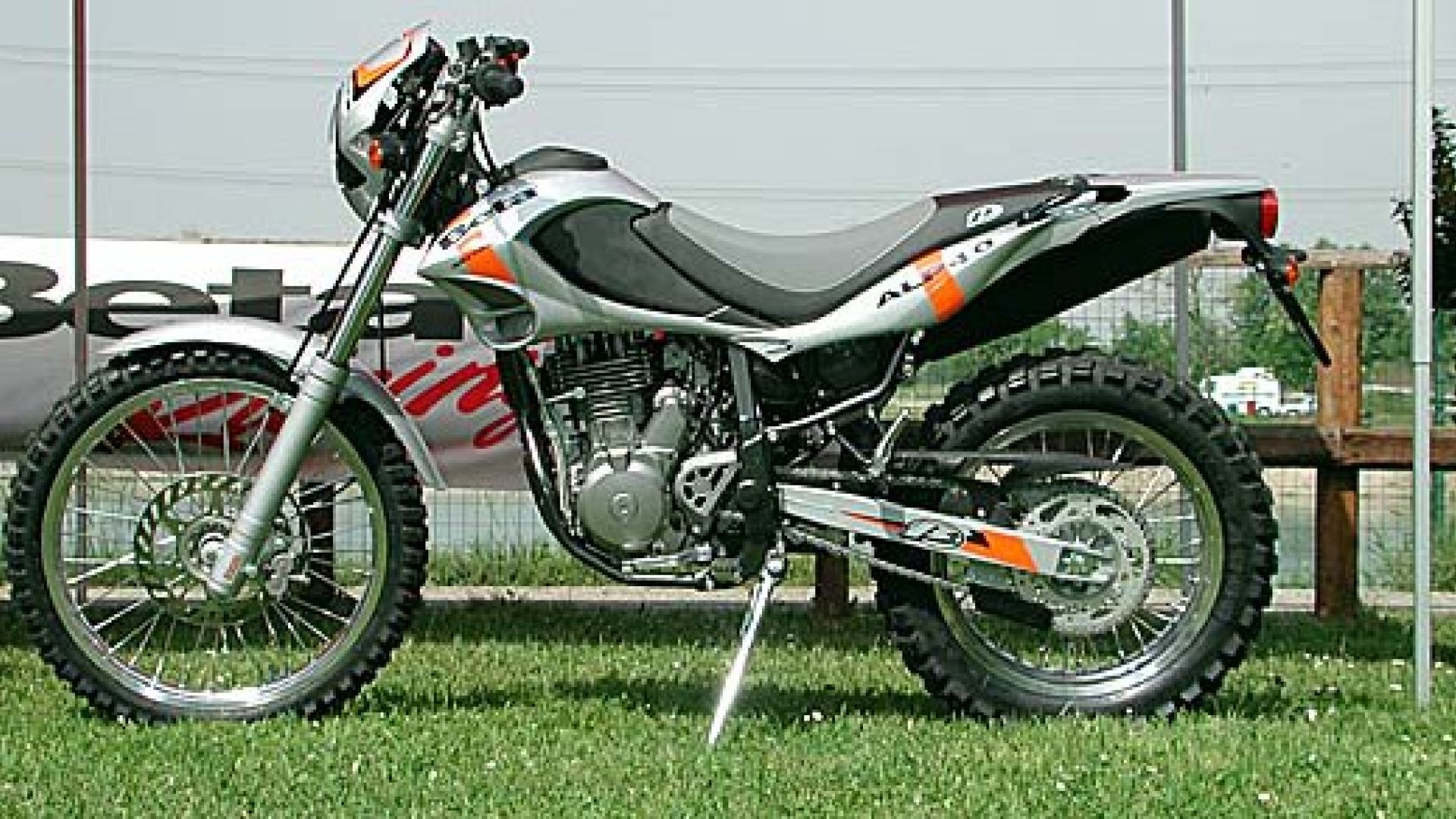 Test Drive: Beta Alp 4.0 - MotorBox