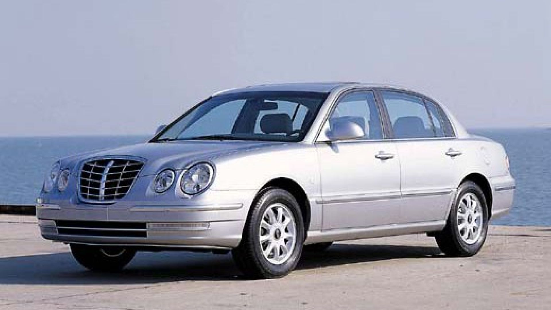 Kia Opirus - MotorBox