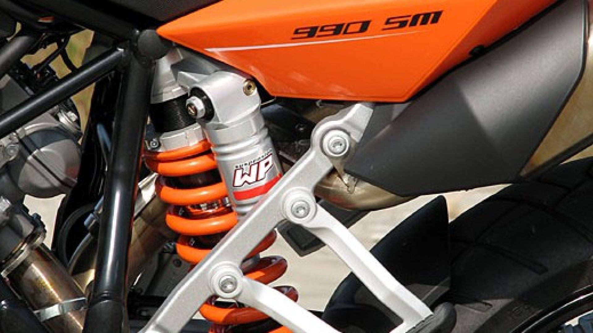 KTM SM 990 - MotorBox