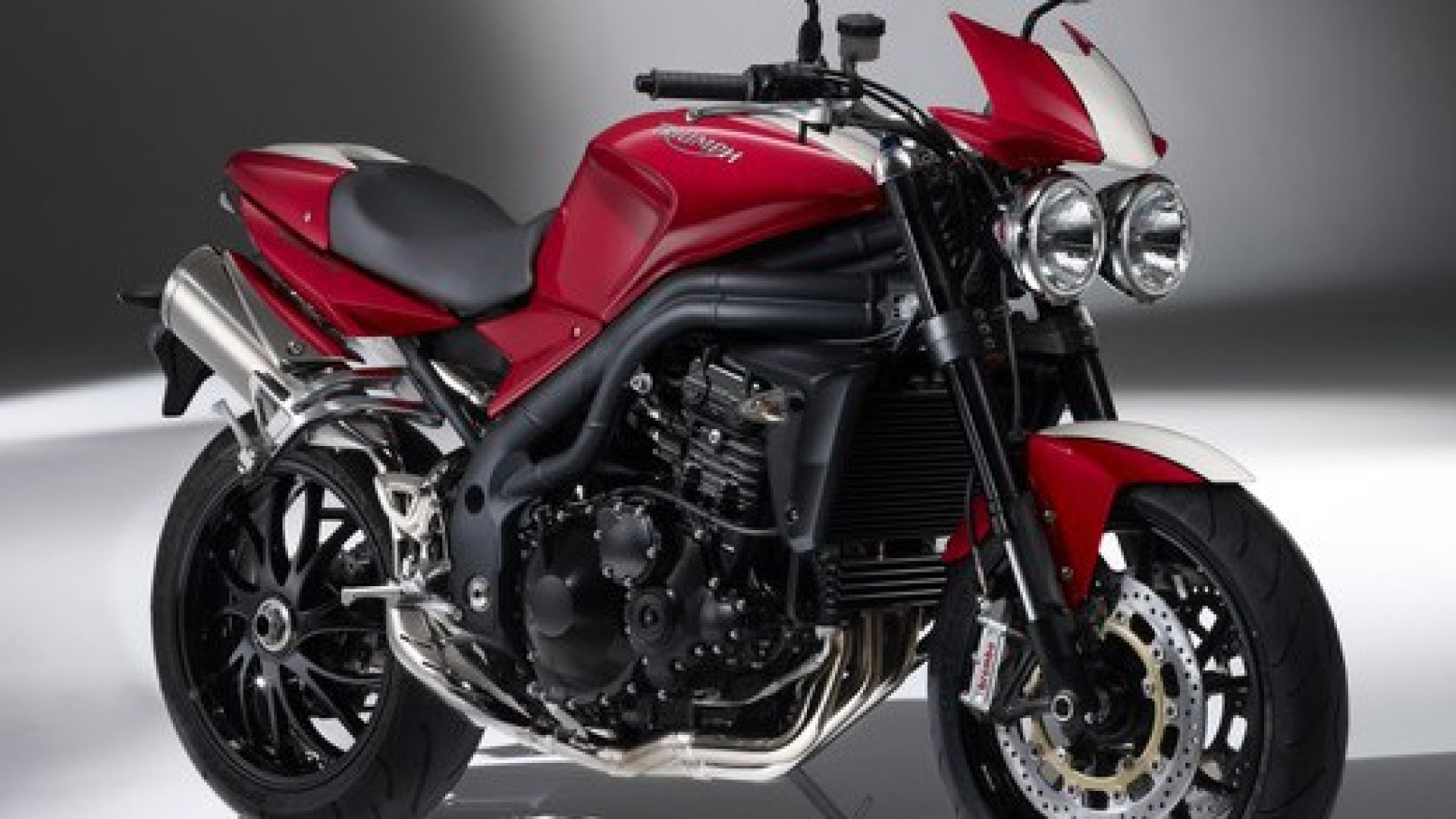 Anteprima: | Triumph Speed Triple SE