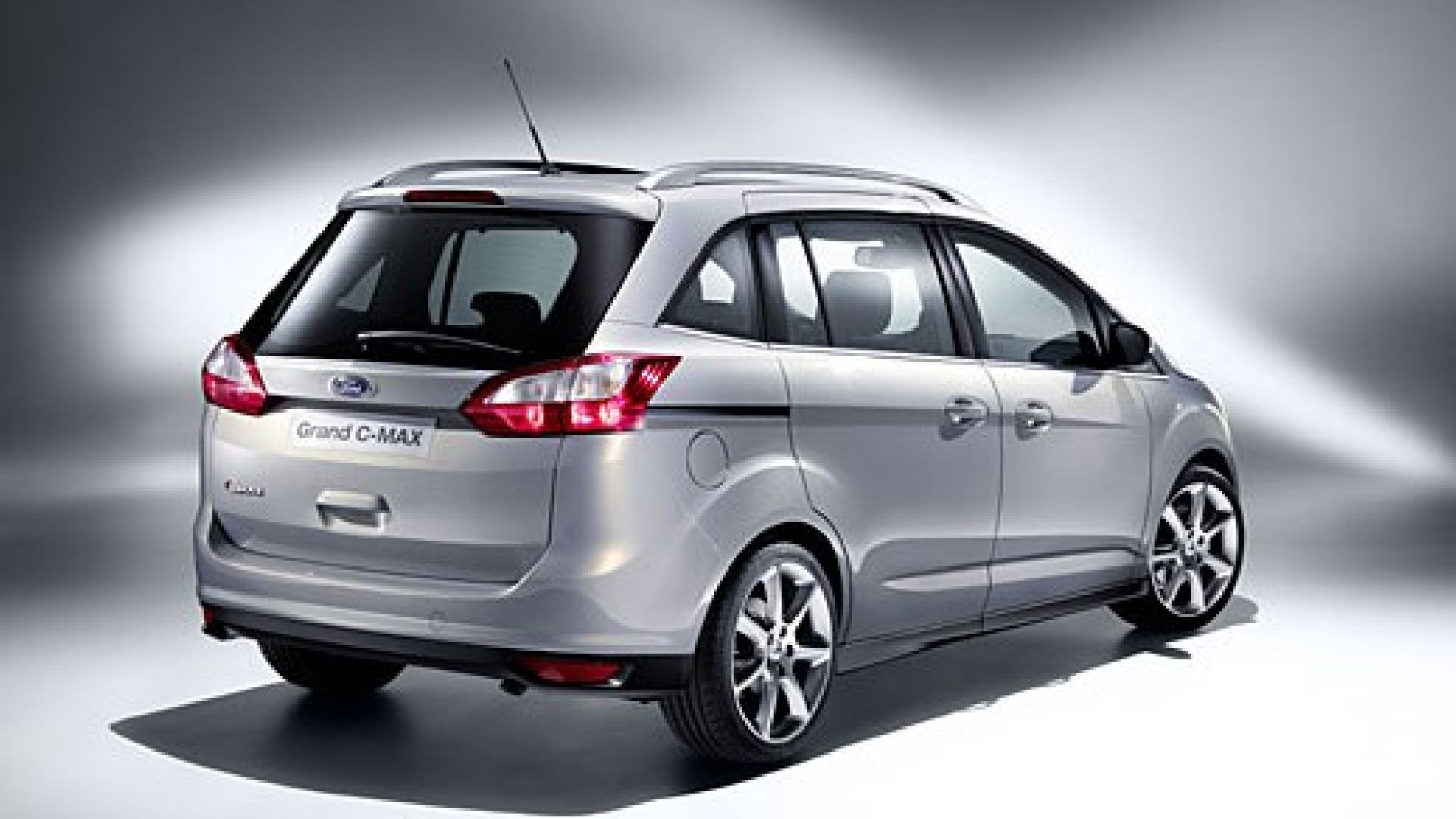 Auto elettriche: | FORD: il futuro corre sul filo