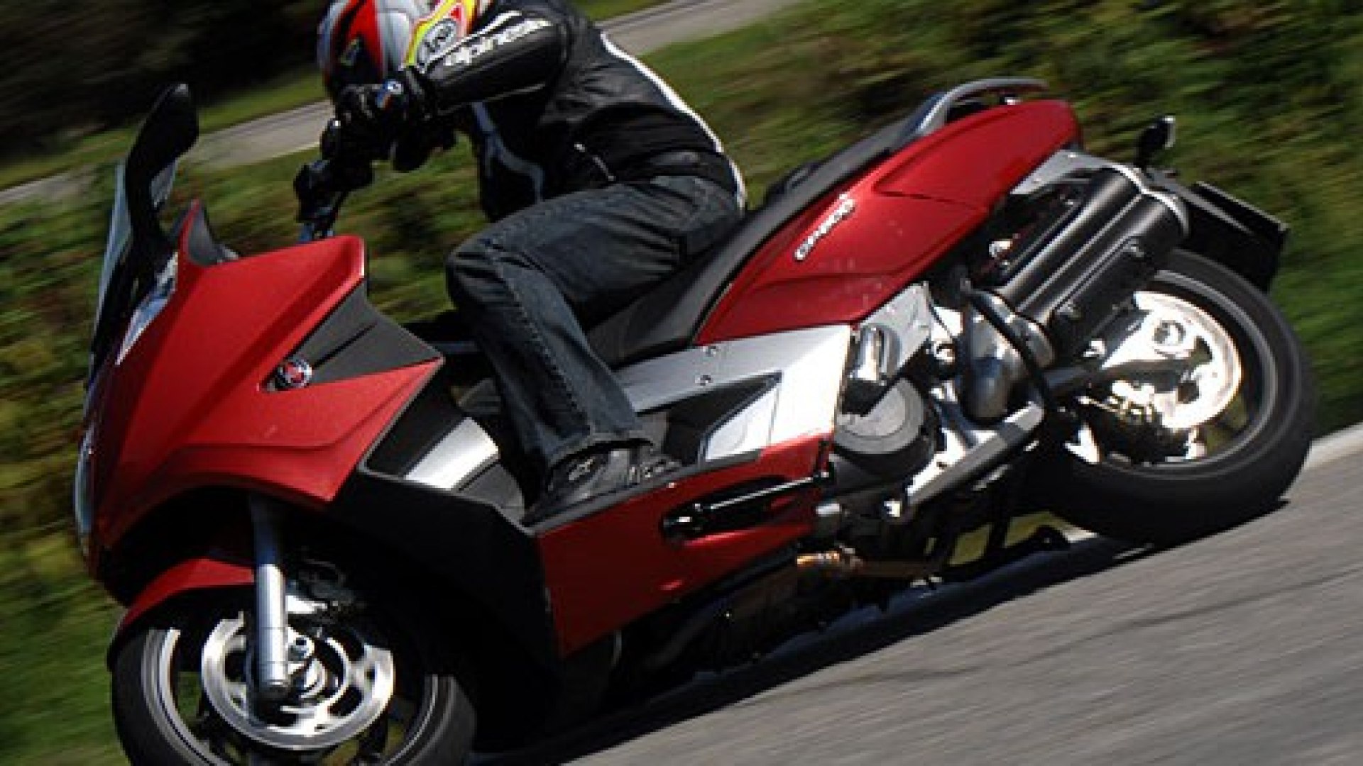 TV | Gilera GP800