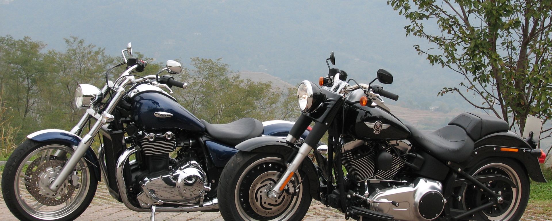 TV - Comparativa Triumph Harley-Davidson - MotorBox