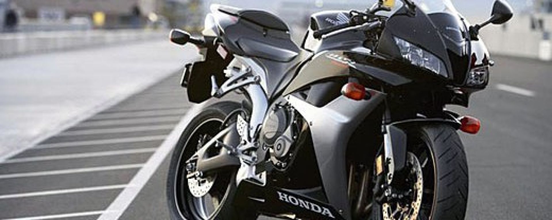 Anteprima: - Honda CBR 600 RR 2007 - MotorBox