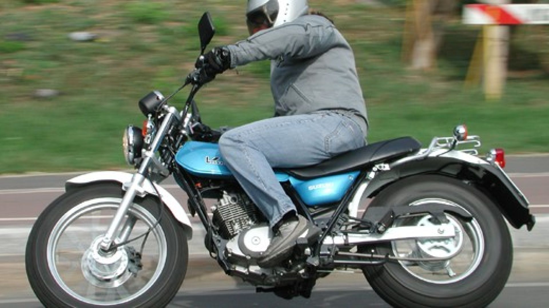 Test Drive | Suzuki RV 125 Van Van