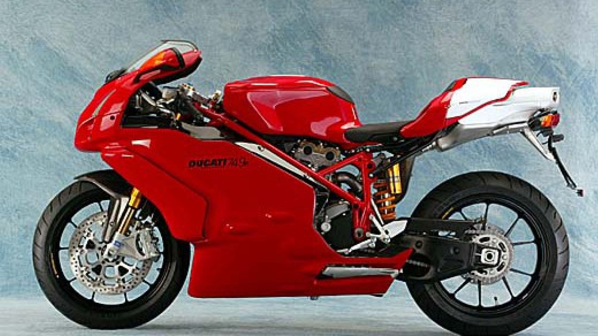 Ducati 749 R - MotorBox