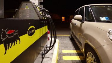 Distributori Eni, il rifornimento si paga con app Telepass Pay
