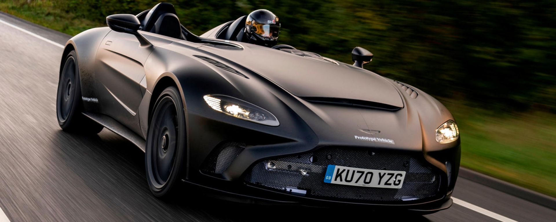 Aston Martin V12 Speedster (2021): motore, prestazioni, prezzo - MotorBox