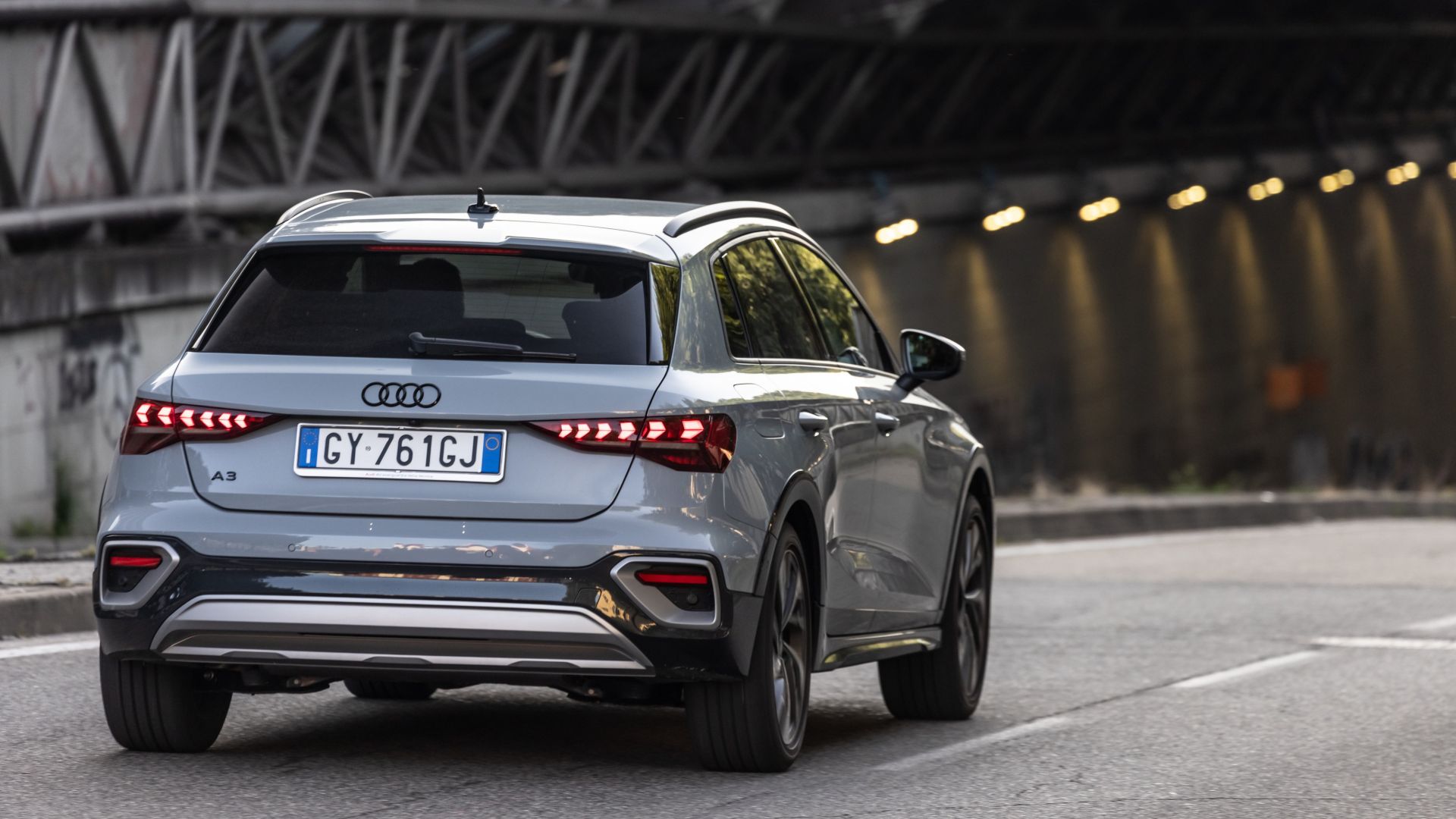 Audi A3 allstreet plug-in 2025: prova consumi e autonomia, i prezzi