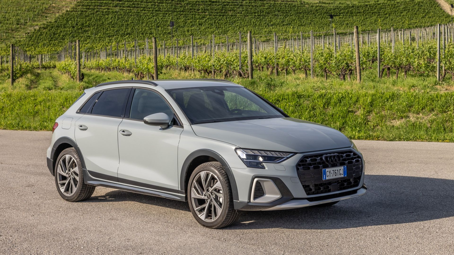 Audi A3 allstreet plug-in 2025: prova consumi e autonomia, i prezzi