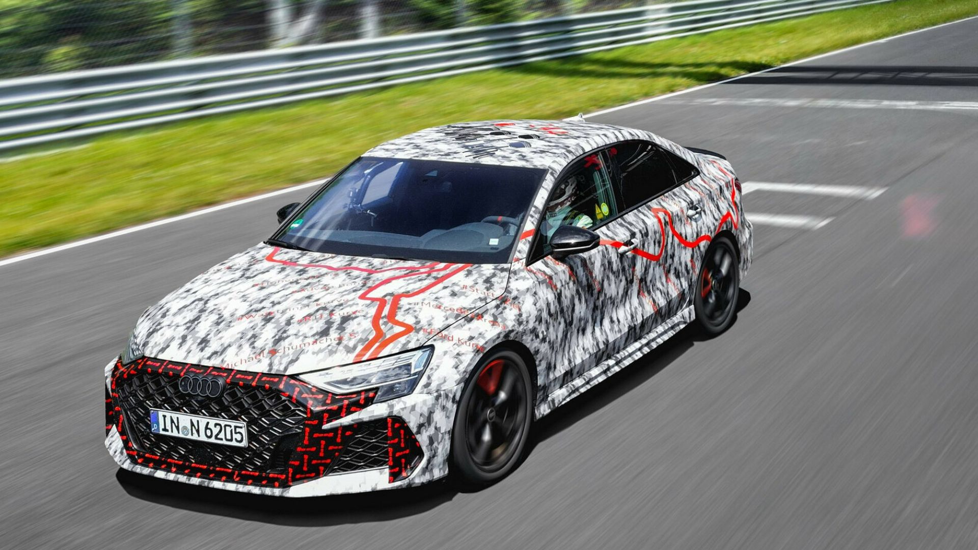 Nuova Audi RS3 (2024), il video POV del giro record al Nurburgring