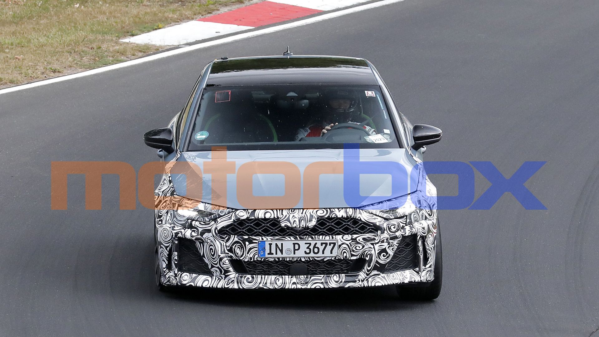 Scheda tecnica e foto spia di nuova Audi RS3 Sportback