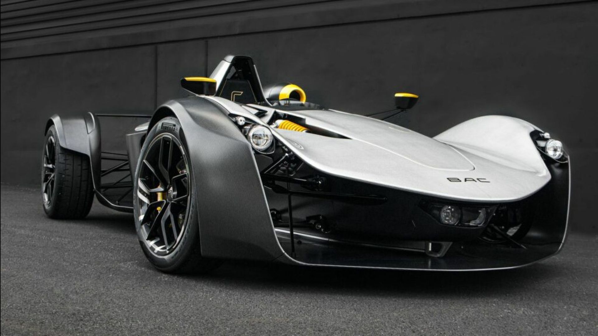 Scheda tecnica e foto di BAC Mono R con carrozzeria speciale
