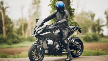 BMW M 1000 XR, svelata la versione "Prototype"