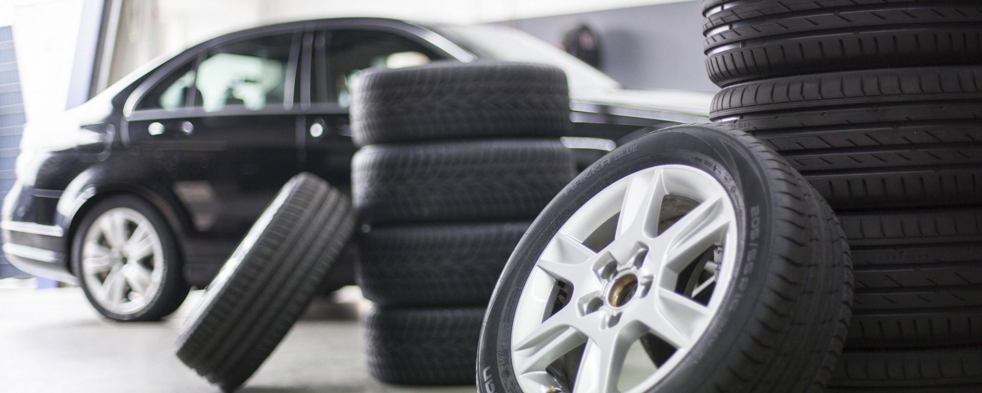 Cambio gomme: consigli per la conservazione degli pneumatici estivi ...