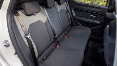 Dacia Duster 2024: Hybrid, GPL, 4x4. Interni, prezzo, uscita. Video
