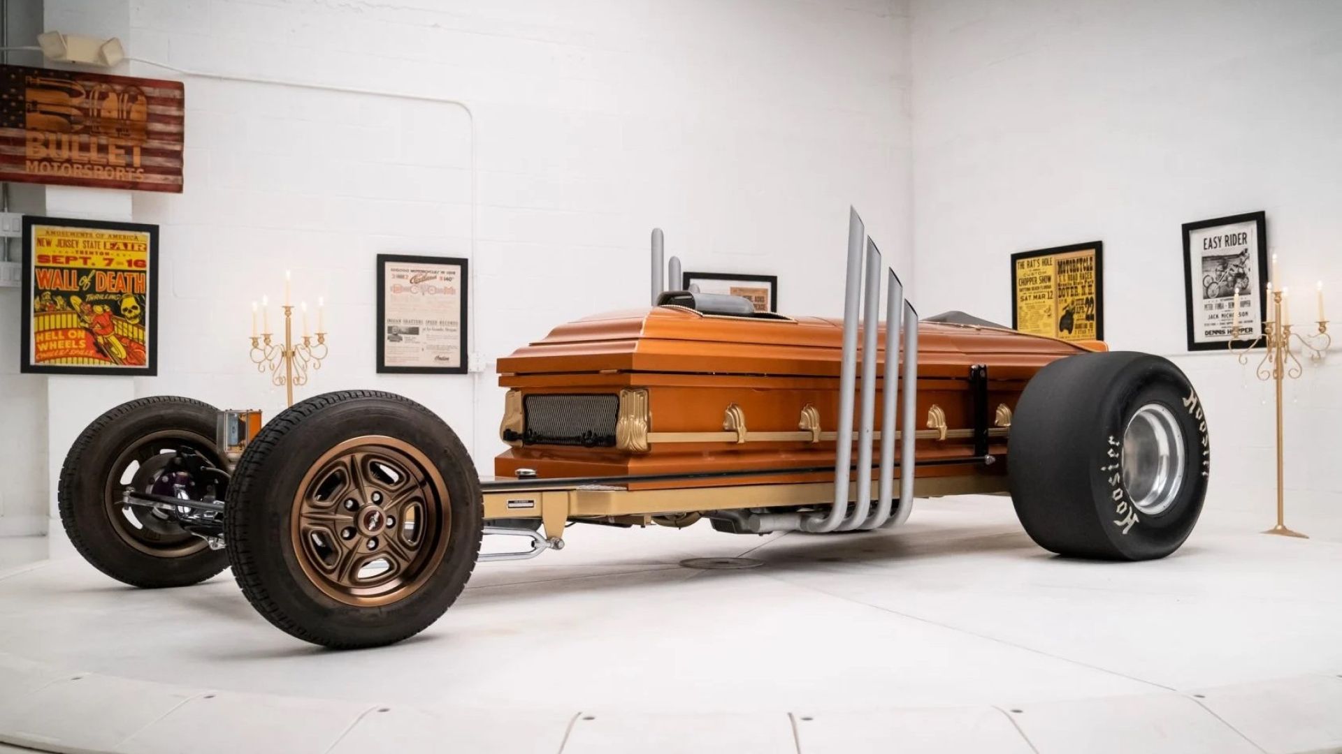 Bring-a-Trailer: bara Hot-Rod V8 in vendita online