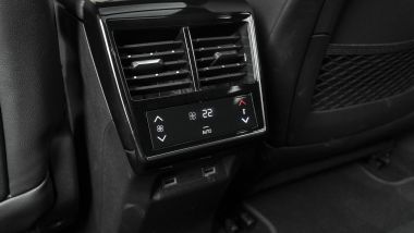 Nuova DS7 E-Tense plug-in hybrid: prova, opinioni, prezzi