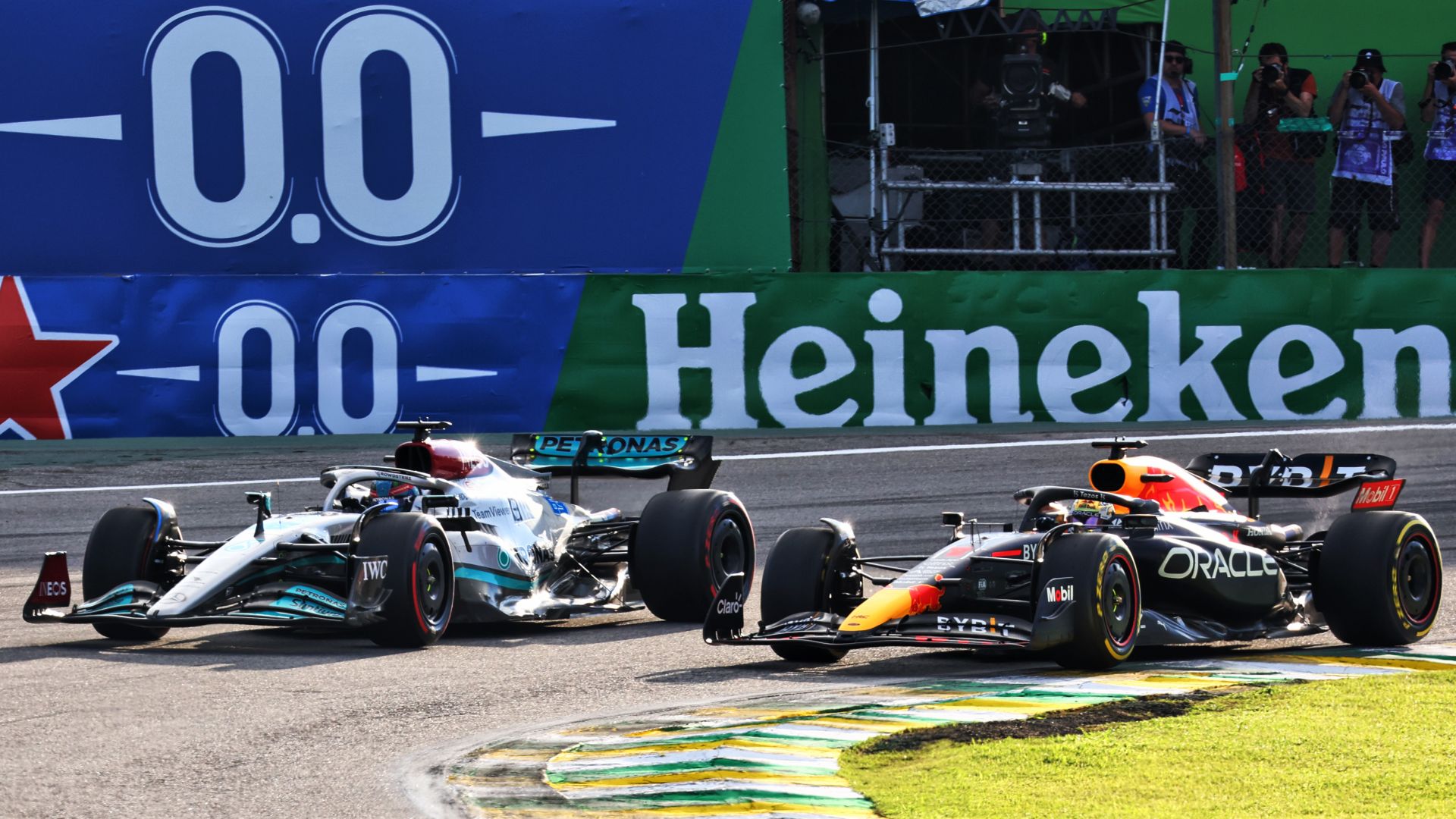 La classifica dei piloti più vincenti della storia. Verstappen è salito ...