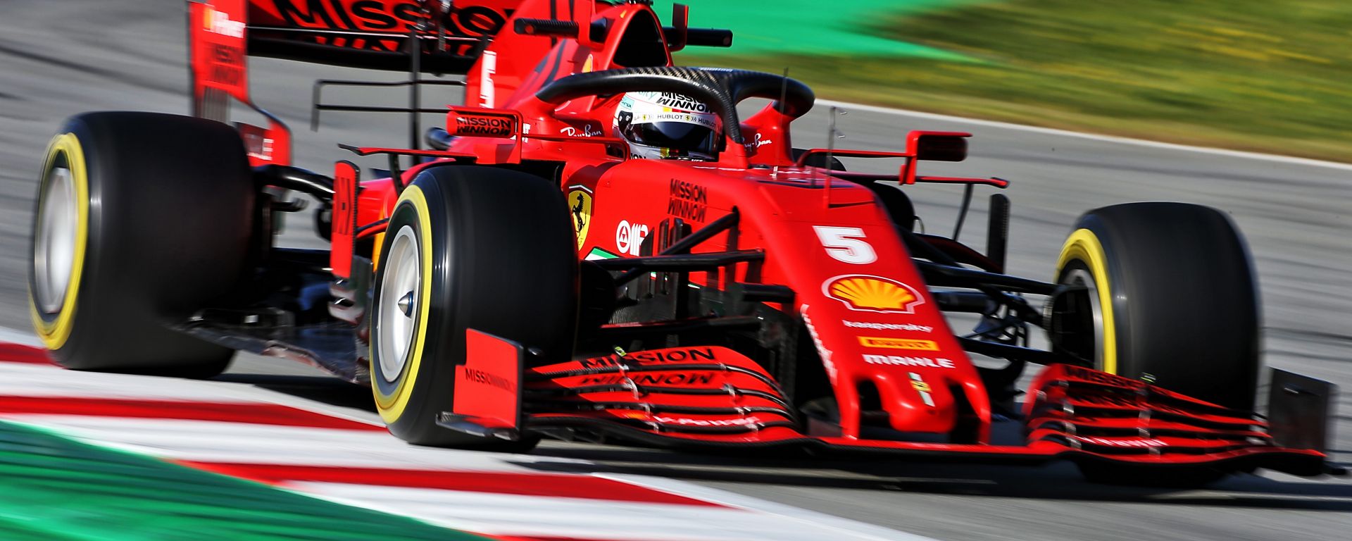 Vettel: "Ferrari più performante nelle curve veloci" - MotorBox