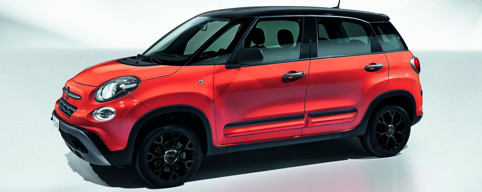 Fiat 500L City Cross: nuova versione per il mini suv urbano - MotorBox