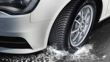 Goodyear EfficientGrip Performance 2 e Vector4Seasons gen-3