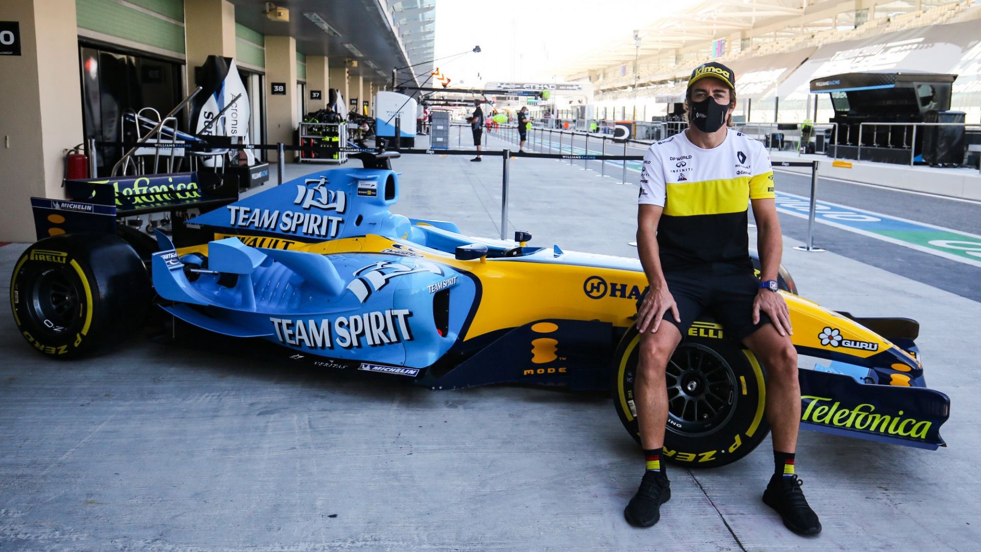 Fernando Alonso show tra le libere di Abu Dhabi