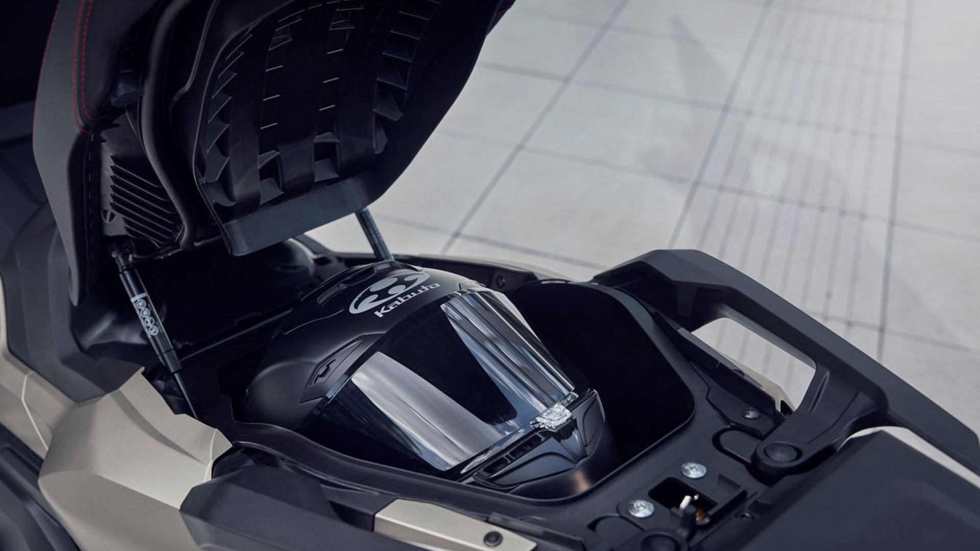 Honda Forza 750 2025: caratteristiche, motore, foto, scheda tecnica