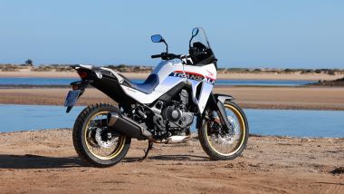Honda Transalp 750, prova: difetti, data arrivo, scheda tecnica