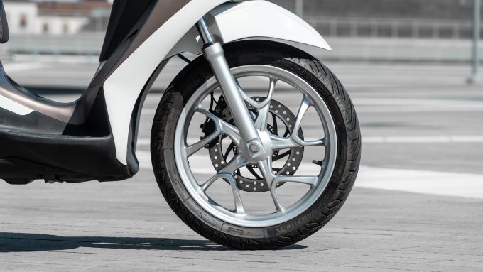 Honda SH 150i 2020: prova, pregi e difetti, prezzo (video) - MotorBox