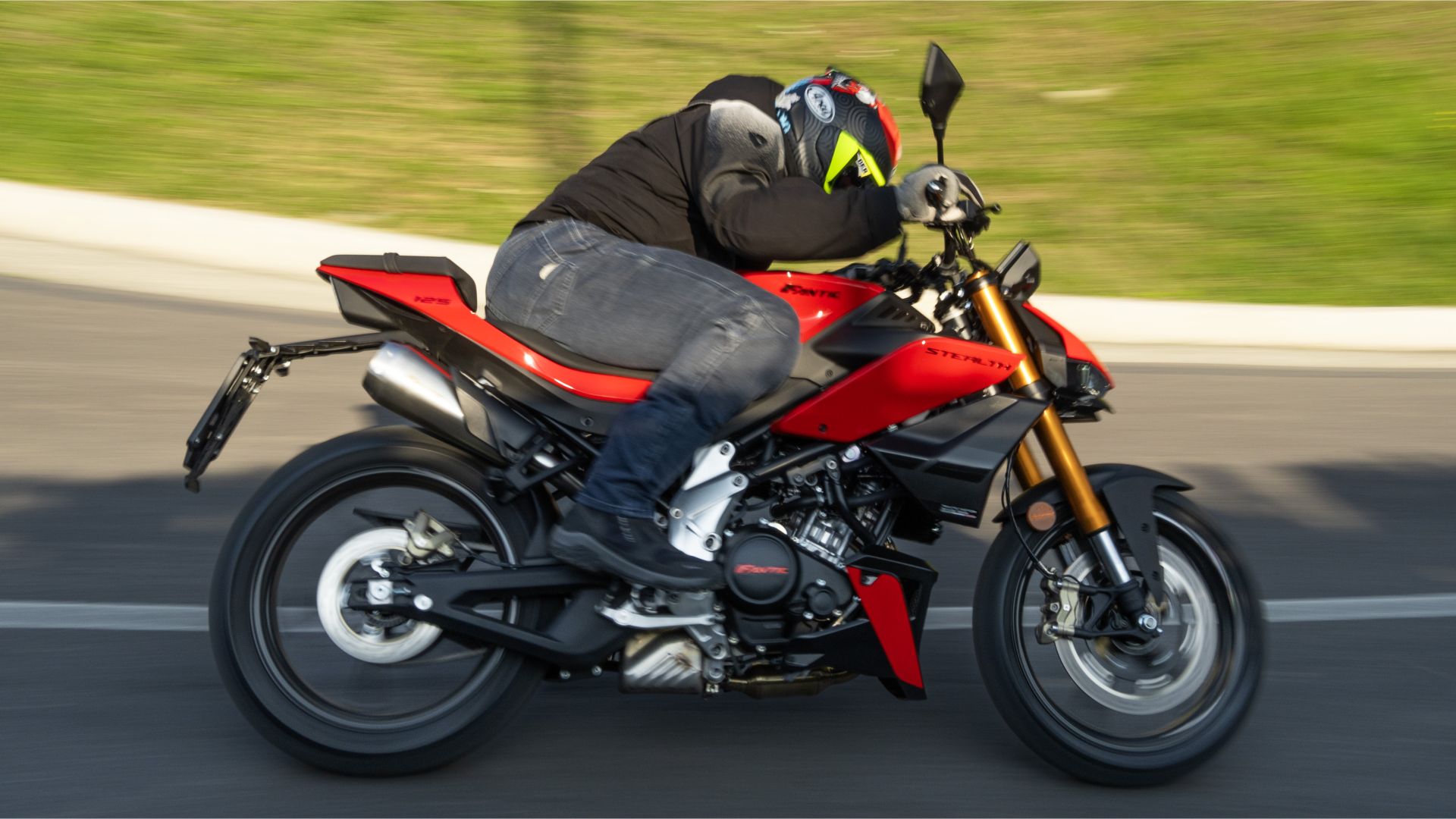 Fantic Stealth 125: la migliore sportiva 125? Prezzo e prova