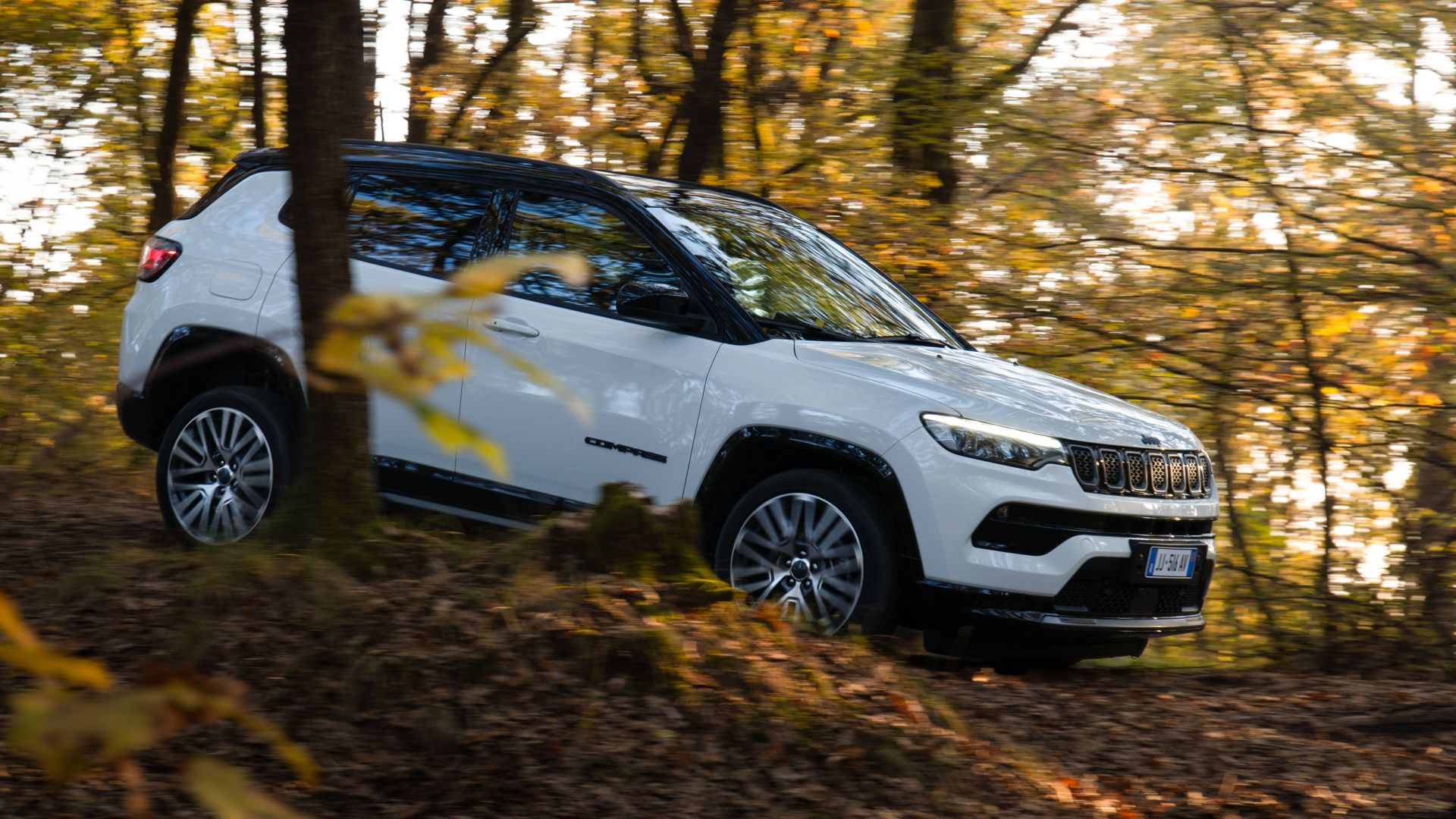 In vendita Jeep Compass 2024: sì Hybrid, no Diesel. I nuovi prezzi