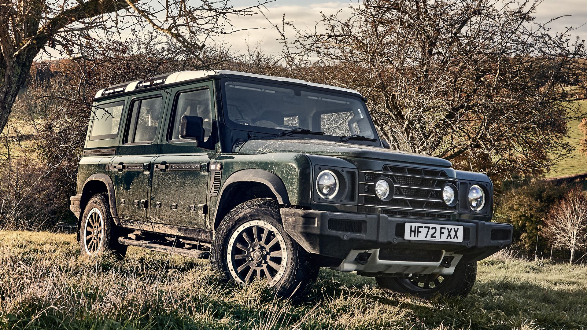 Ineos Grenadier, test drive su strada e offroad. Perché è speciale