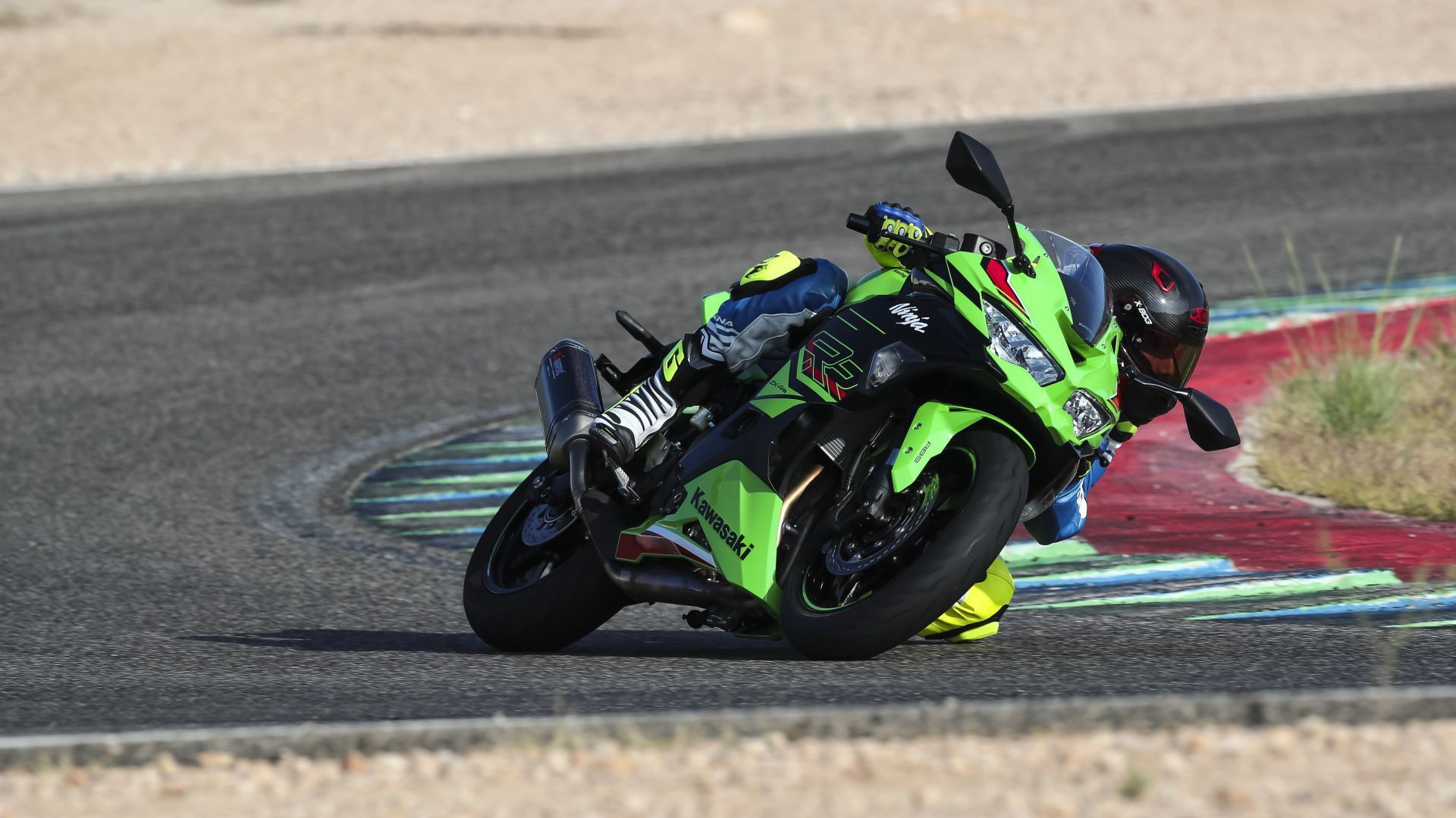 Kawasaki Ninja Trophy ZX-4RR: la moto, il kit e i prezzi