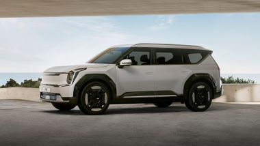 Kia EV9: prezzi e versioni del SUV elettrico a 7 posti