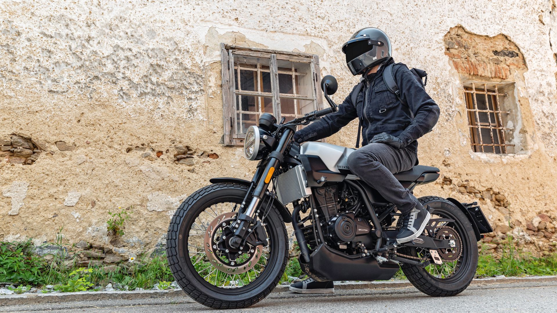 Brixton: prova Crossfire 500 XC, 125 e Cromwell 1200, come vanno