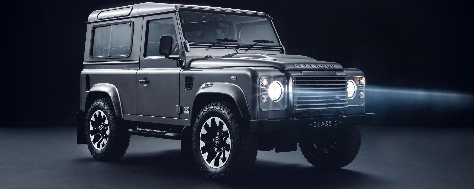 Land Rover Defender: pacchetti accessori per il tuning - MotorBox