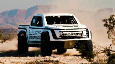 Video: pick-up elettrico al rally raid fermo dopo 40 miglia