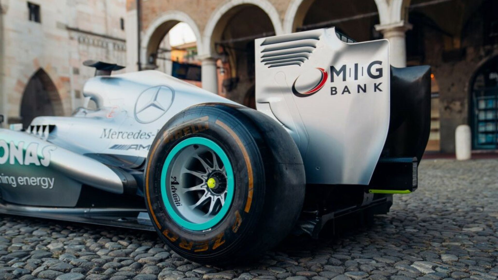 Prezzo record Mercedes F1 2013 Lewis Hamilton all'asta Sotheby's