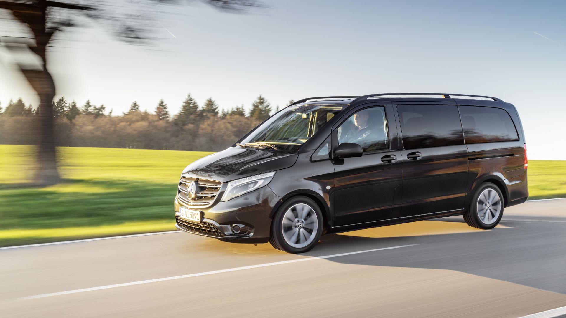 Mercedes Vito Tourer Extralong: prova su strada, prezzo, opinioni ...