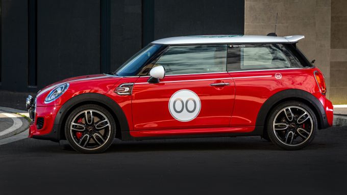 Mini JCW Challenge Edition: esterni, interni, dotazioni, prezzo - MotorBox