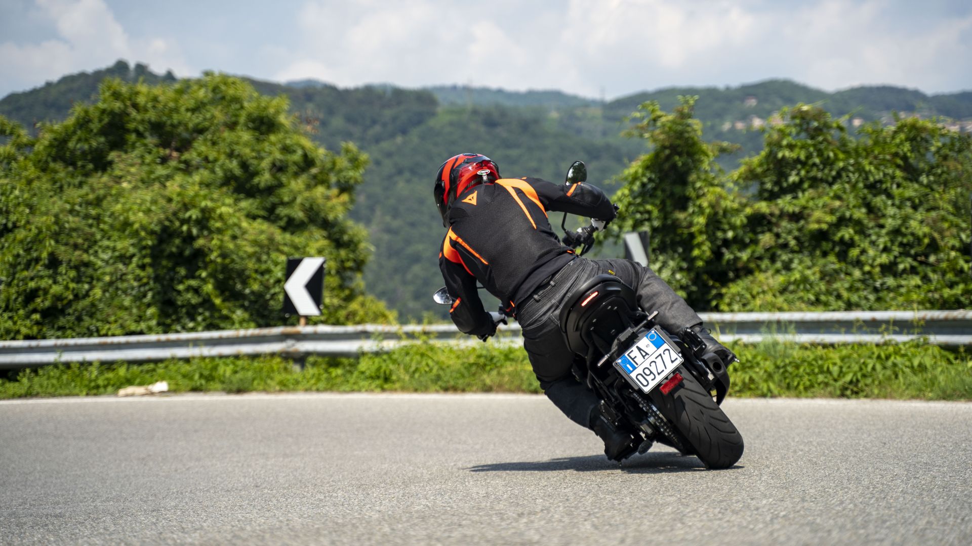 Moto Morini Seiemmezzo STR Pregi E Difetti Nella Prova Video