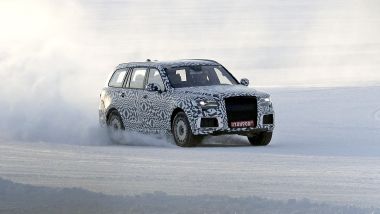 Nuova Aurus Komendant le foto spia e i dati tecnici del suv russo