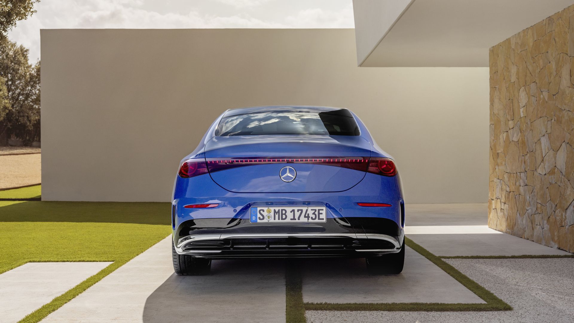 Video nuova Mercedes CLA: design, motori e tecnologia avanzata