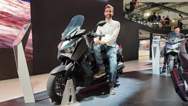 Nuovi Yamaha XMax 125 e 300 2023: novità, prezzi, video