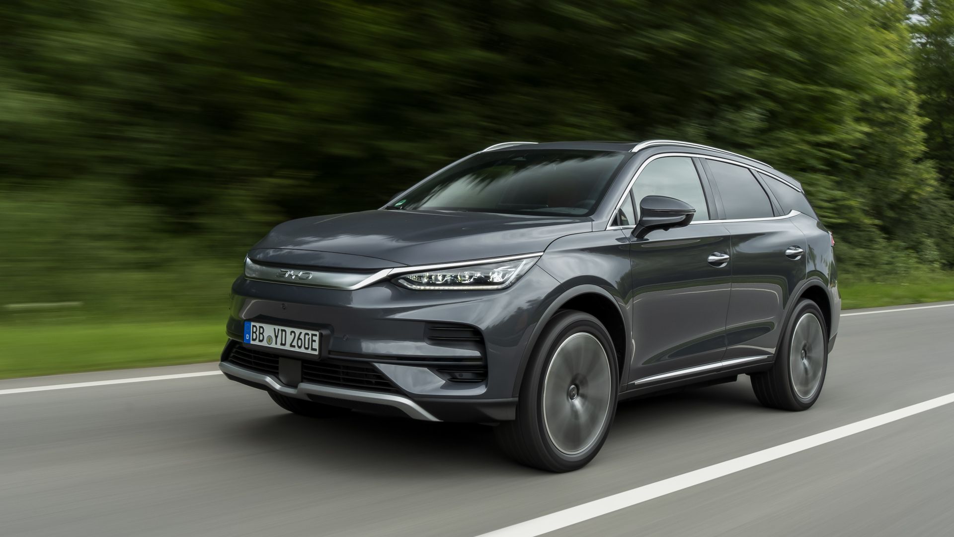 Nuovo SUV elettrico BYD Tang: opinioni, consumi, dopo la prova