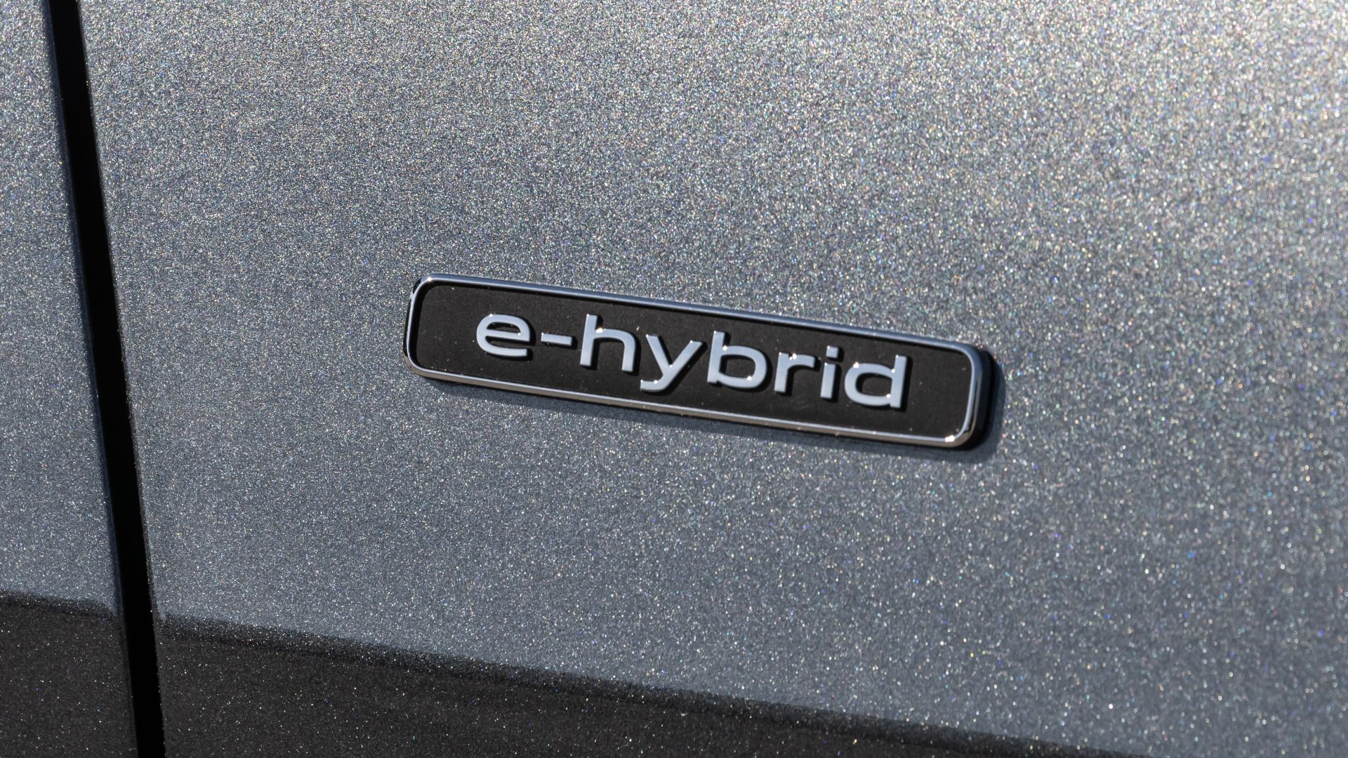 Audi A5 Avant Plug-in (2025), la prova dell'auto-ricarica veloce